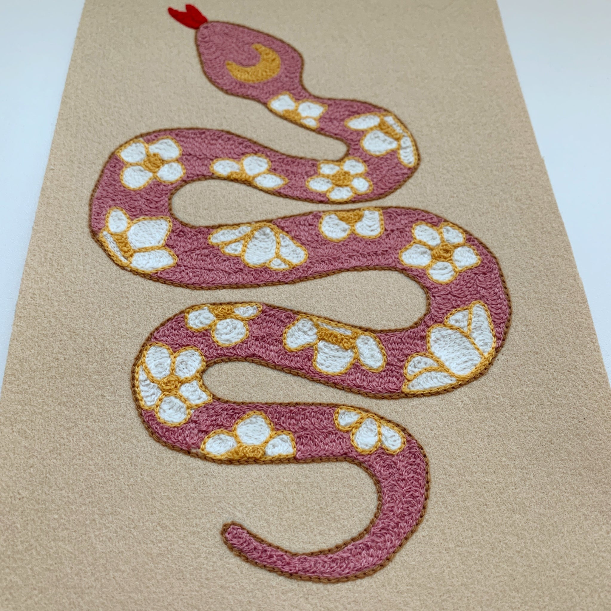 Syringa Snake - Embroidered Clothing Pattern – Thread Honey